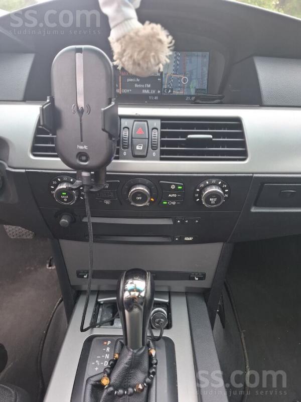 Melns BMW 525 2006 Rīga, ar dzinēja tilpumu 2.50 L un nobraukumu 392 tūkst. km par 3000 €, foto 4 vietnē AUTOMOTO.COM.LV