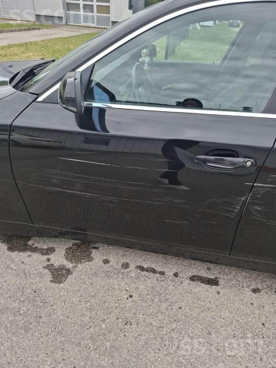 Melns BMW 525 2006 Rīga, ar dzinēja tilpumu 2.50 L un nobraukumu 392 tūkst. km par 3000 €, foto 8 vietnē AUTOMOTO.COM.LV