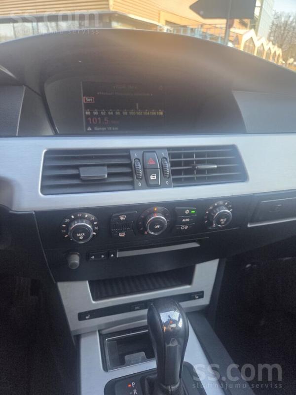 Black BMW 525 2006 in Riga, with an engine capacity of 2.50 L and mileage of 0 thousand km for 4900 €, photo 9 on AUTOMOTO.COM.LV