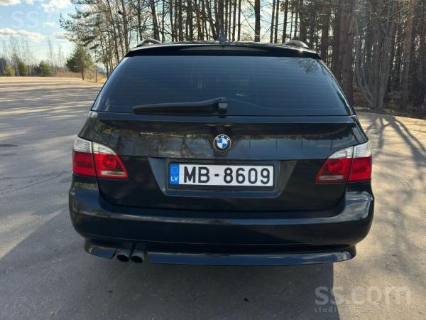 Black BMW 525 2006 in Jurmala, with an engine capacity of 2.50 L and mileage of 394 thousand km for 3000 €, photo 5 on AUTOMOTO.COM.LV