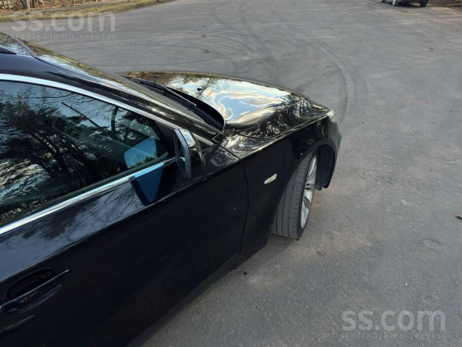 Melns BMW 525 2006 Jūrmala, ar dzinēja tilpumu 2.50 L un nobraukumu 394 tūkst. km par 3000 €, foto 11 vietnē AUTOMOTO.COM.LV
