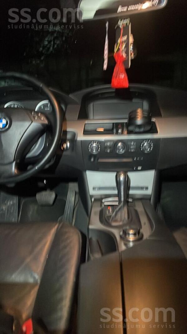 Melns BMW 525 2006 Madona, ar dzinēja tilpumu 2.50 L un nobraukumu 282 tūkst. km par 3150 €, foto 2 vietnē AUTOMOTO.COM.LV