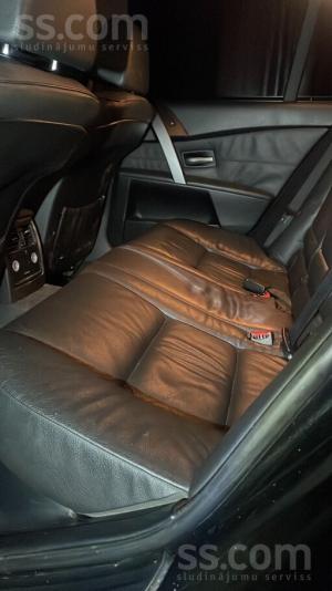 Melns BMW 525 2006 Madona, ar dzinēja tilpumu 2.50 L un nobraukumu 282 tūkst. km par 3150 €, foto 4 vietnē AUTOMOTO.COM.LV