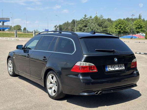 Melns BMW 525 2006 Viļņa, ar dzinēja tilpumu 2.50 L un nobraukumu 427 tūkst. km par 2200 €, foto 6 vietnē AUTOMOTO.COM.LV