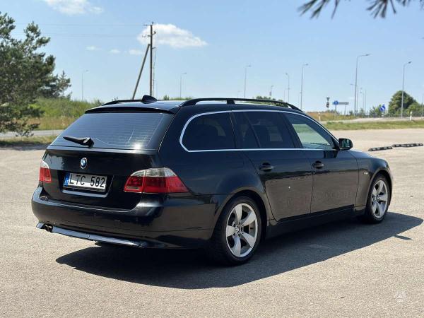 Черный БМВ 525 2006 в Вильнюс, объемом двигателя 2.50 л и пробегом 427 тыс. км за 2200 €, фото 4 на AUTOMOTO.COM.LV