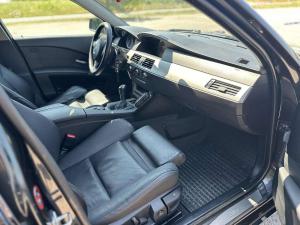 Melns BMW 525 2006 Viļņa, ar dzinēja tilpumu 2.50 L un nobraukumu 427 tūkst. km par 2200 €, foto 9 vietnē AUTOMOTO.COM.LV