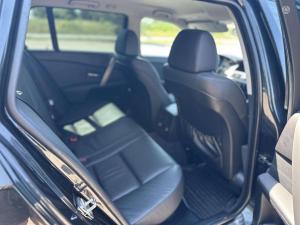 Melns BMW 525 2006 Viļņa, ar dzinēja tilpumu 2.50 L un nobraukumu 427 tūkst. km par 2200 €, foto 11 vietnē AUTOMOTO.COM.LV