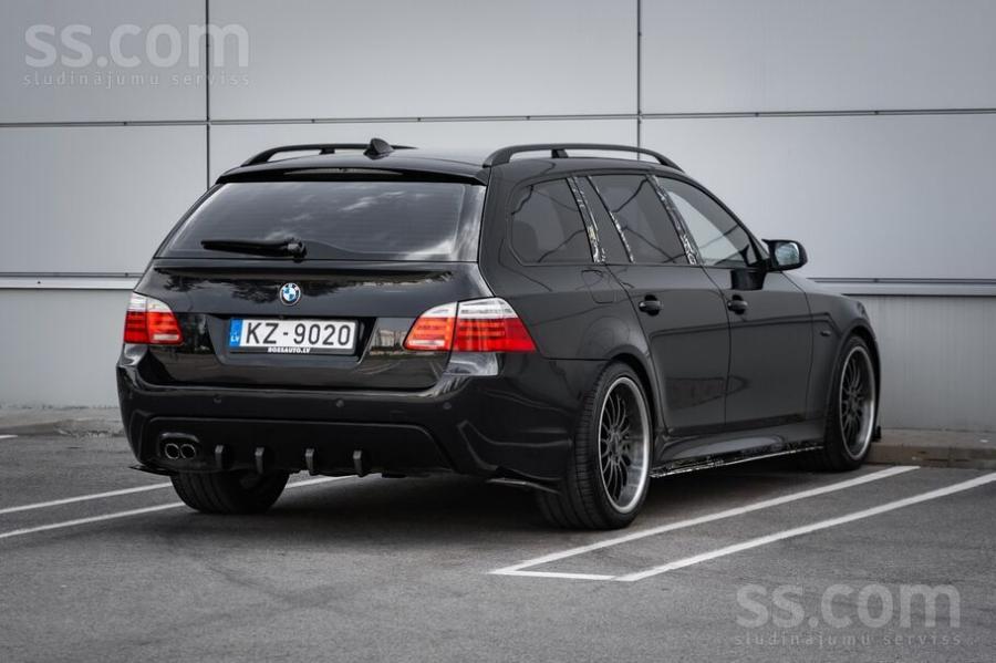 Black BMW 525 2006 in Riga, with an engine capacity of 2.50 L and mileage of 329 thousand km for 6995 €, photo 5 on AUTOMOTO.COM.LV