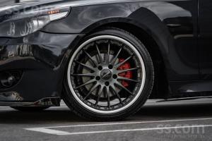Black BMW 525 2006 in Riga, with an engine capacity of 2.50 L and mileage of 329 thousand km for 6995 €, photo 11 on AUTOMOTO.COM.LV