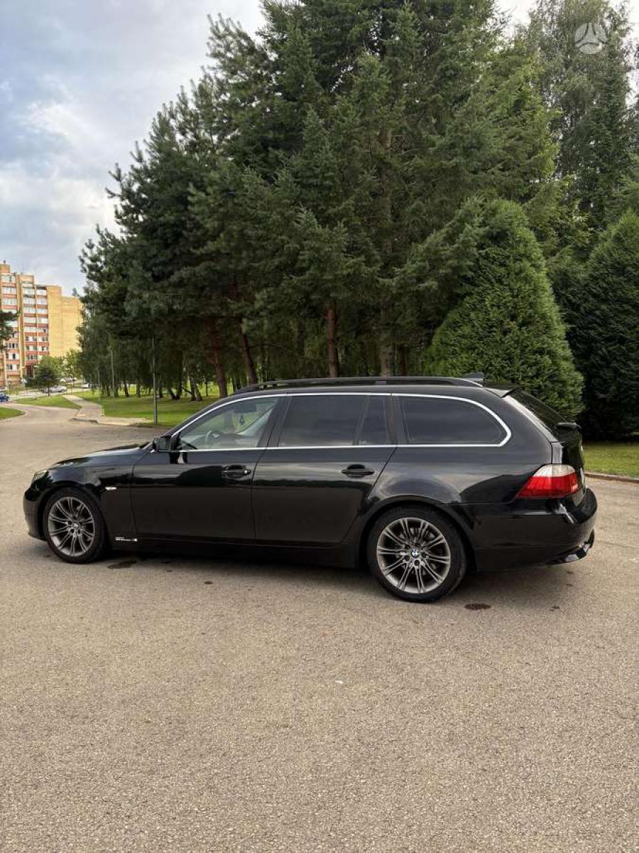 Black BMW 525 2006 in Alytus, with an engine capacity of 2.50 L and mileage of 375 thousand km for 3450 €, photo 9 on AUTOMOTO.COM.LV