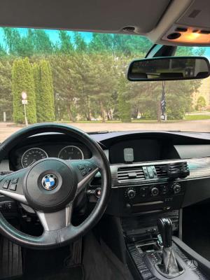 Black BMW 525 2006 in Alytus, with an engine capacity of 2.50 L and mileage of 375 thousand km for 3450 €, photo 14 on AUTOMOTO.COM.LV