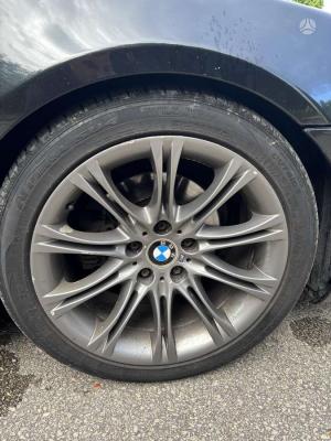 Black BMW 525 2006 in Alytus, with an engine capacity of 2.50 L and mileage of 375 thousand km for 3450 €, photo 18 on AUTOMOTO.COM.LV