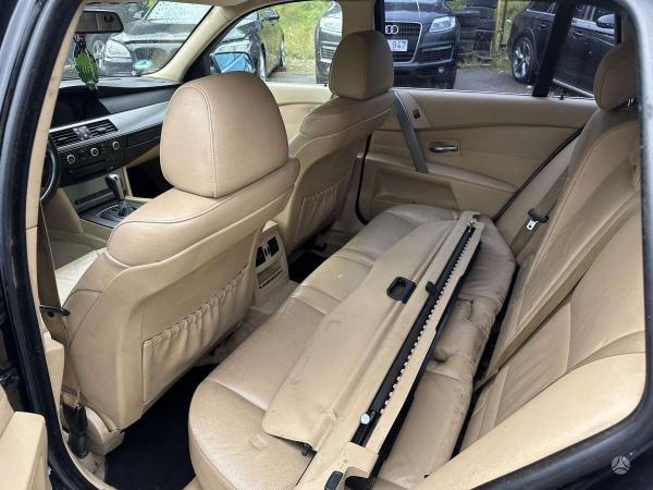 Melns BMW 525 2006 Viļņa, ar dzinēja tilpumu 2.50 L un nobraukumu 373 tūkst. km par 1600 €, foto 8 vietnē AUTOMOTO.COM.LV