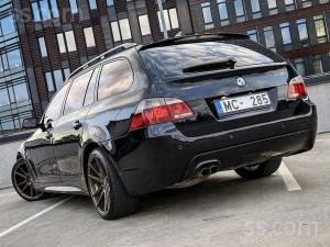 Black BMW 525 2006 in Riga, with an engine capacity of 2.50 L and mileage of 383 thousand km for 3750 €, photo 4 on AUTOMOTO.COM.LV