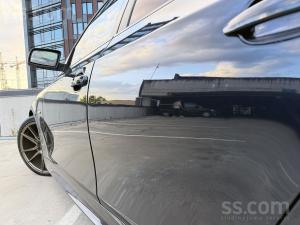Black BMW 525 2006 in Riga, with an engine capacity of 2.50 L and mileage of 383 thousand km for 3750 €, photo 5 on AUTOMOTO.COM.LV
