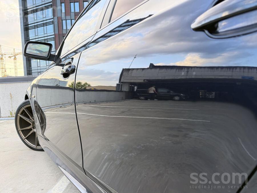 Black BMW 525 2006 in Riga, with an engine capacity of 2.50 L and mileage of 383 thousand km for 3750 €, photo 5 on AUTOMOTO.COM.LV