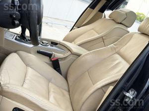 Black BMW 525 2006 in Riga, with an engine capacity of 2.50 L and mileage of 383 thousand km for 3750 €, photo 11 on AUTOMOTO.COM.LV