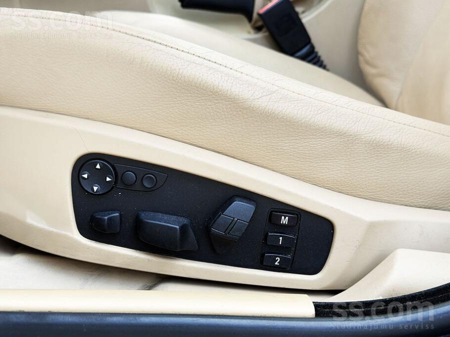 Black BMW 525 2006 in Riga, with an engine capacity of 2.50 L and mileage of 383 thousand km for 3750 €, photo 12 on AUTOMOTO.COM.LV
