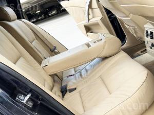 Black BMW 525 2006 in Riga, with an engine capacity of 2.50 L and mileage of 383 thousand km for 3750 €, photo 17 on AUTOMOTO.COM.LV