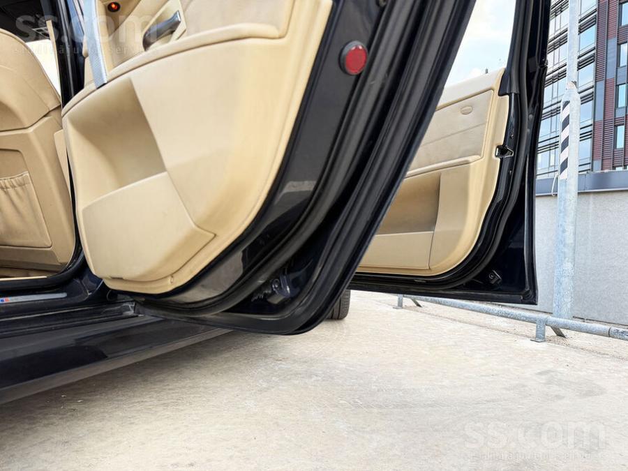 Black BMW 525 2006 in Riga, with an engine capacity of 2.50 L and mileage of 383 thousand km for 3750 €, photo 19 on AUTOMOTO.COM.LV