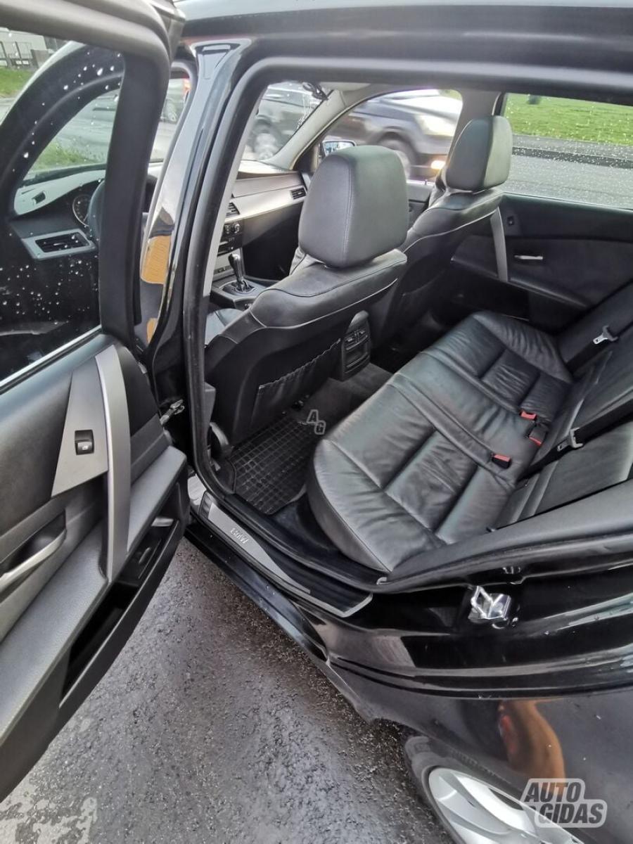 Black BMW 525 2006 in Utena, with an engine capacity of 2.50 L and mileage of 471 thousand km for 2800 €, photo 12 on AUTOMOTO.COM.LV