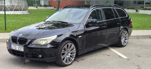 Black BMW 525 2006 in Klaipeda, with an engine capacity of 2.50 L and mileage of 308 thousand km for 2000 €, photo 1 on AUTOMOTO.COM.LV