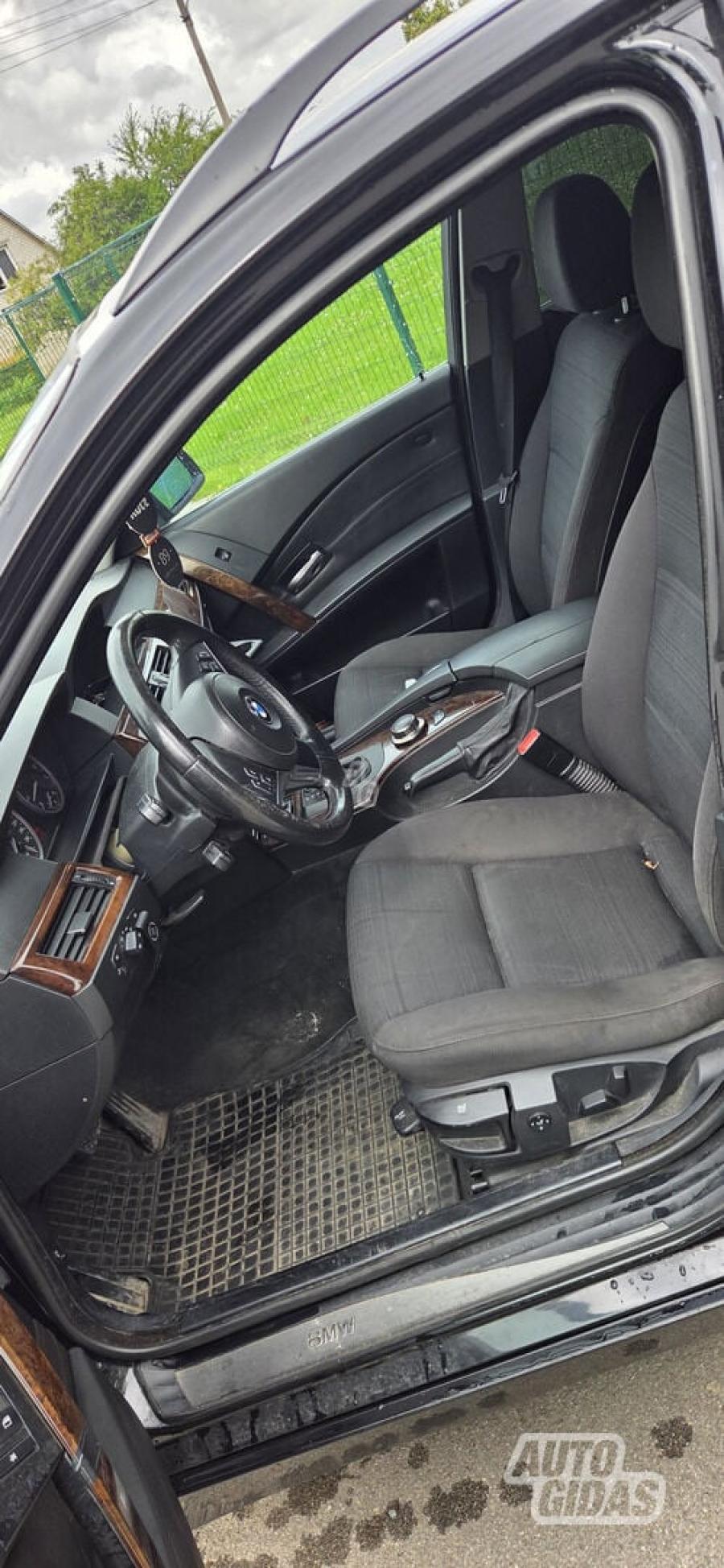 Melns BMW 525 2006 Klaipėda, ar dzinēja tilpumu 2.50 L un nobraukumu 308 tūkst. km par 2000 €, foto 7 vietnē AUTOMOTO.COM.LV