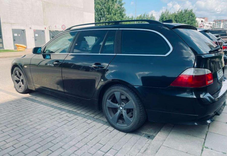 Melns BMW 525 2006 Viļņa, ar dzinēja tilpumu 2.50 L un nobraukumu 322 tūkst. km par 1700 €, foto 6 vietnē AUTOMOTO.COM.LV