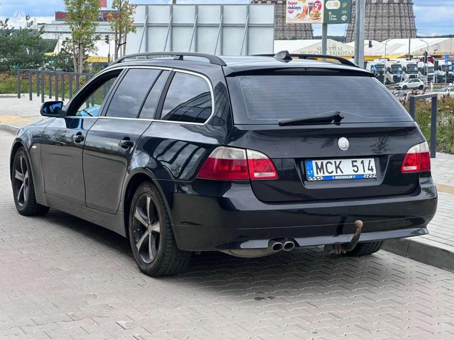 Black BMW 525 2006 in Vilnius, with an engine capacity of 2.50 L and mileage of 372 thousand km for 1450 €, photo 6 on AUTOMOTO.COM.LV
