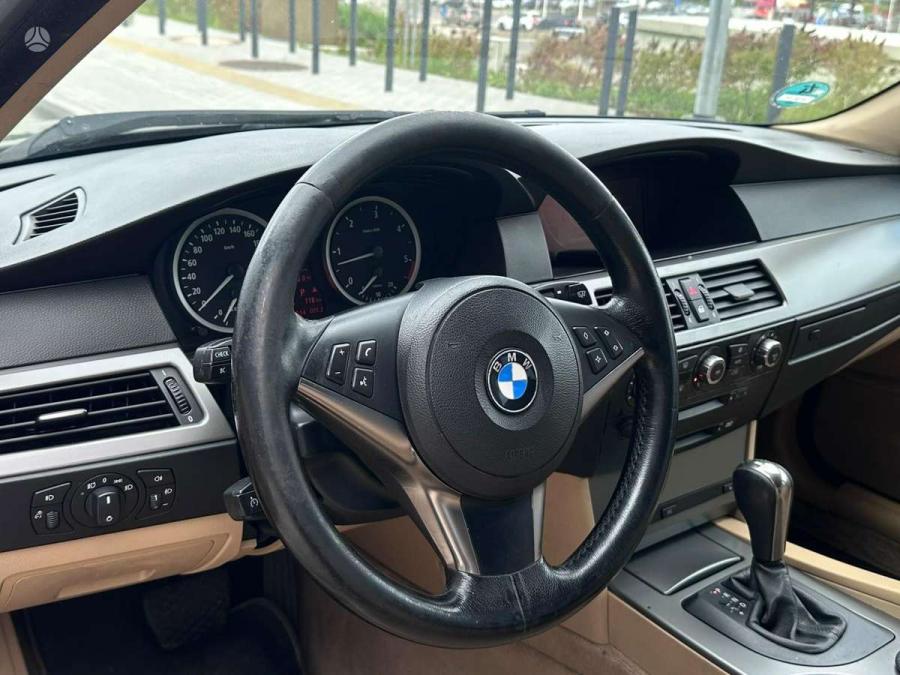 Black BMW 525 2006 in Vilnius, with an engine capacity of 2.50 L and mileage of 372 thousand km for 1450 €, photo 7 on AUTOMOTO.COM.LV