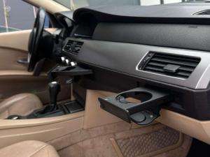 Black BMW 525 2006 in Vilnius, with an engine capacity of 2.50 L and mileage of 372 thousand km for 1450 €, photo 8 on AUTOMOTO.COM.LV