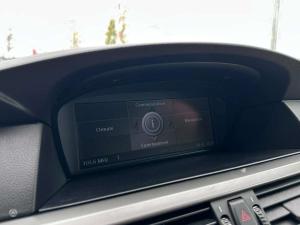 Black BMW 525 2006 in Vilnius, with an engine capacity of 2.50 L and mileage of 372 thousand km for 1450 €, photo 9 on AUTOMOTO.COM.LV
