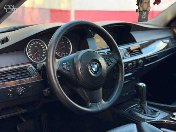 Black BMW 525 2006 in Kaunas, with an engine capacity of 2.50 L and mileage of 324 thousand km for 4000 €, photo 9 on AUTOMOTO.COM.LV
