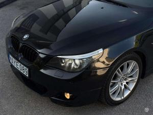 Black BMW 525 2006 in Kaunas, with an engine capacity of 2.50 L and mileage of 324 thousand km for 4000 €, photo  on AUTOMOTO.COM.LV