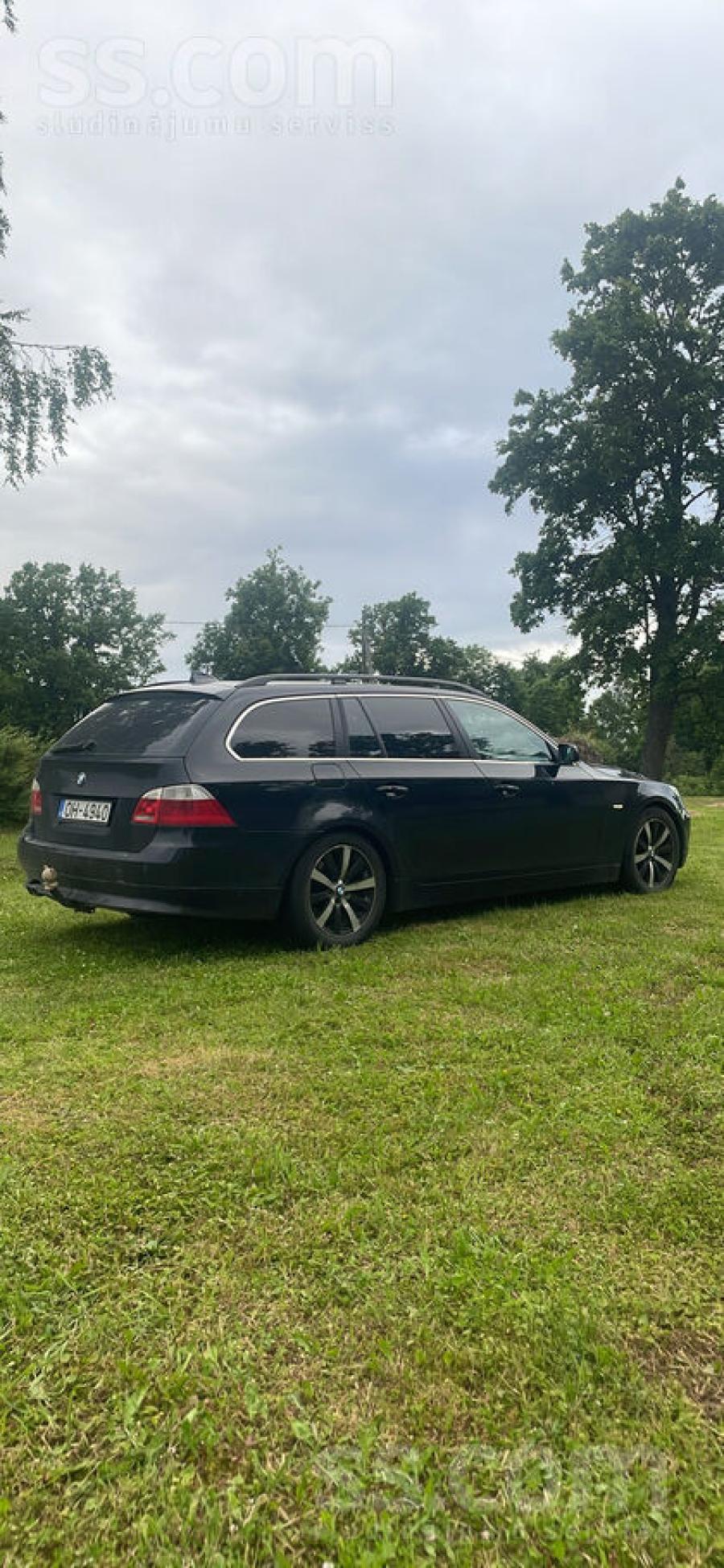 Melns BMW 525 2006 Madona, ar dzinēja tilpumu 2.50 L un nobraukumu 288 tūkst. km par 2700 €, foto 3 vietnē AUTOMOTO.COM.LV