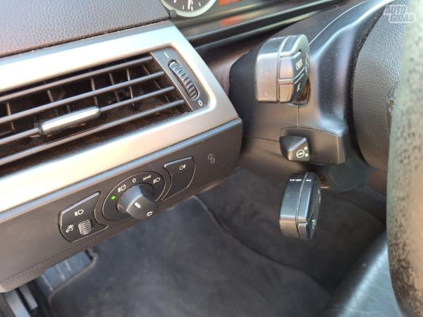 Black BMW 525 2006 in Pasvalys, with an engine capacity of 2.50 L and mileage of 421 thousand km for 2850 €, photo 9 on AUTOMOTO.COM.LV