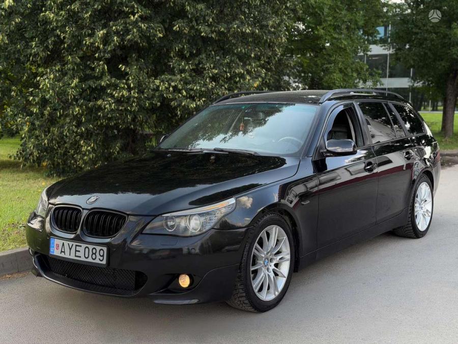 Black BMW 525 2006 in Kaunas, with an engine capacity of 2.50 L and mileage of 324 thousand km for 4000 €, photo 1 on AUTOMOTO.COM.LV