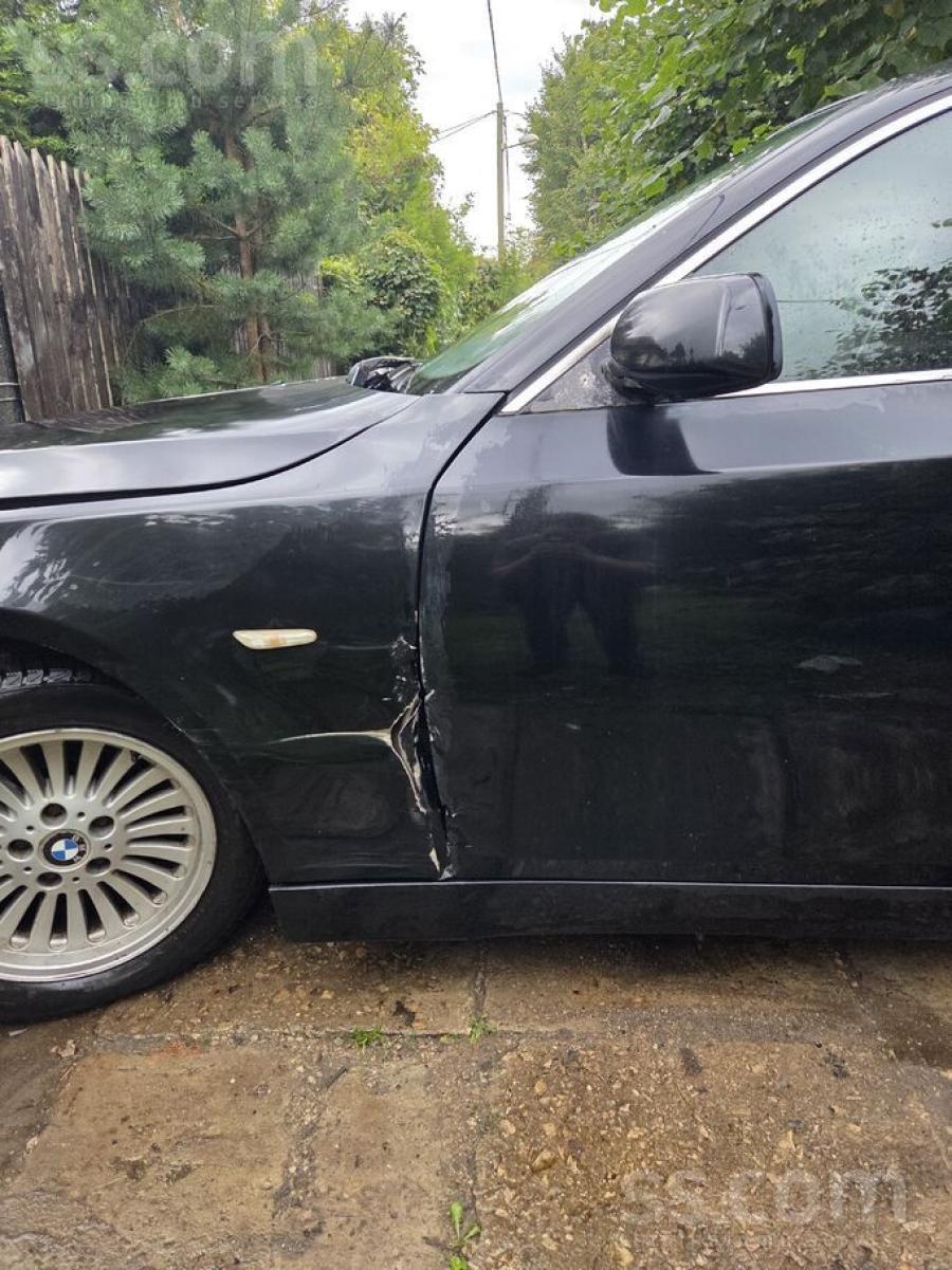 Melns BMW 525 2006 Rīga, ar dzinēja tilpumu 2.50 L un nobraukumu 469 tūkst. km par 1350 €, foto 6 vietnē AUTOMOTO.COM.LV