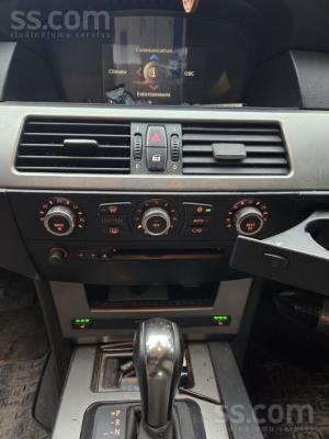 Melns BMW 525 2006 Rīga, ar dzinēja tilpumu 2.50 L un nobraukumu 469 tūkst. km par 1350 €, foto 10 vietnē AUTOMOTO.COM.LV