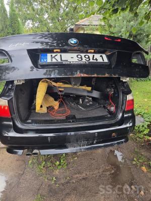 Melns BMW 525 2006 Rīga, ar dzinēja tilpumu 2.50 L un nobraukumu 469 tūkst. km par 1350 €, foto 18 vietnē AUTOMOTO.COM.LV