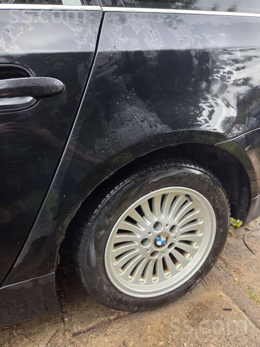 Melns BMW 525 2006 Rīga, ar dzinēja tilpumu 2.50 L un nobraukumu 469 tūkst. km par 1350 €, foto 19 vietnē AUTOMOTO.COM.LV