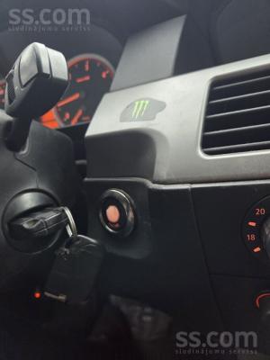 Melns BMW 525 2006 Rīga, ar dzinēja tilpumu 2.50 L un nobraukumu 469 tūkst. km par 1350 €, foto 23 vietnē AUTOMOTO.COM.LV