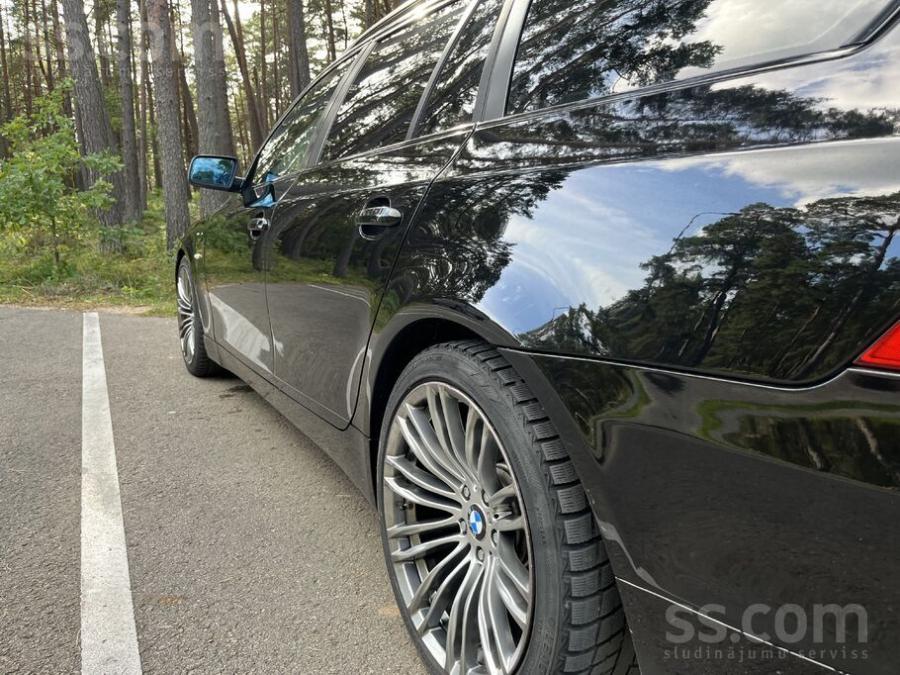 Melns BMW 525 2006 Rīga, ar dzinēja tilpumu 2.50 L un nobraukumu 370 tūkst. km par 3150 €, foto 11 vietnē AUTOMOTO.COM.LV