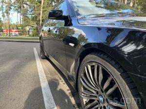 Melns BMW 525 2006 Rīga, ar dzinēja tilpumu 2.50 L un nobraukumu 370 tūkst. km par 3150 €, foto 14 vietnē AUTOMOTO.COM.LV