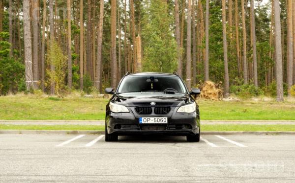 Melns BMW 525 2006 Rīga, ar dzinēja tilpumu 2.50 L un nobraukumu 470 tūkst. km par 2590 €, foto 4 vietnē AUTOMOTO.COM.LV