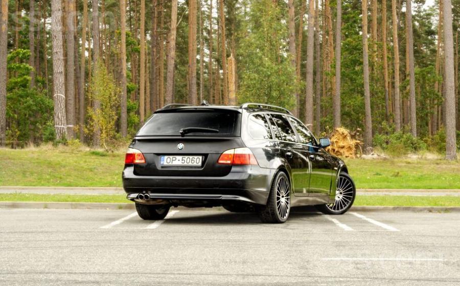 Melns BMW 525 2006 Rīga, ar dzinēja tilpumu 2.50 L un nobraukumu 470 tūkst. km par 2590 €, foto 7 vietnē AUTOMOTO.COM.LV