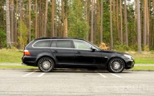 Melns BMW 525 2006 Rīga, ar dzinēja tilpumu 2.50 L un nobraukumu 470 tūkst. km par 2590 €, foto 10 vietnē AUTOMOTO.COM.LV