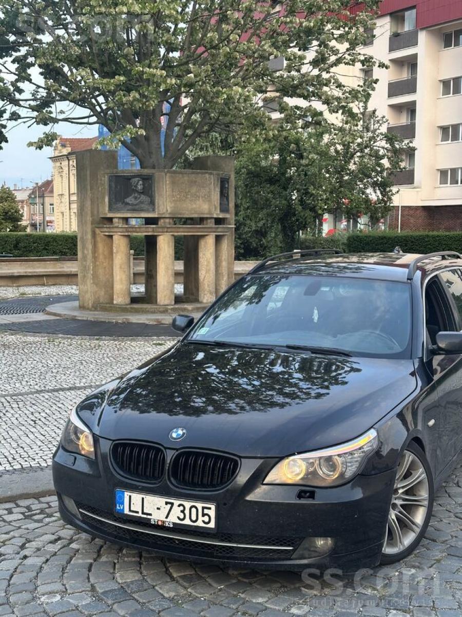 Melns BMW 525 2007 Rēzekne, ar dzinēja tilpumu 3.00 L un nobraukumu 382 tūkst. km par 2700 €, foto 2 vietnē AUTOMOTO.COM.LV
