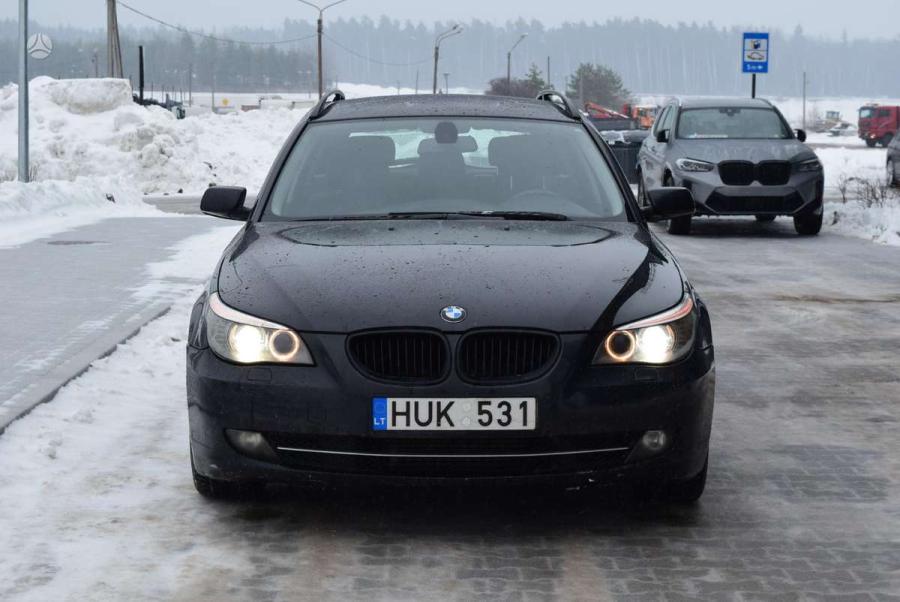 Black BMW 525 2007 in Vilnius, with an engine capacity of 2.99 L and mileage of 485 thousand km for 3450 €, photo 2 on AUTOMOTO.COM.LV