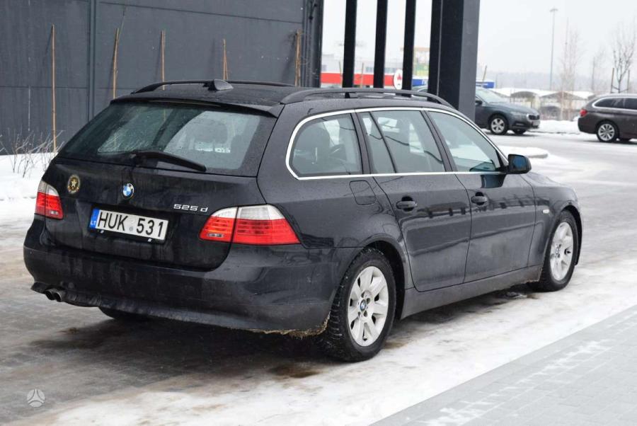 Black BMW 525 2007 in Vilnius, with an engine capacity of 2.99 L and mileage of 485 thousand km for 3450 €, photo 4 on AUTOMOTO.COM.LV